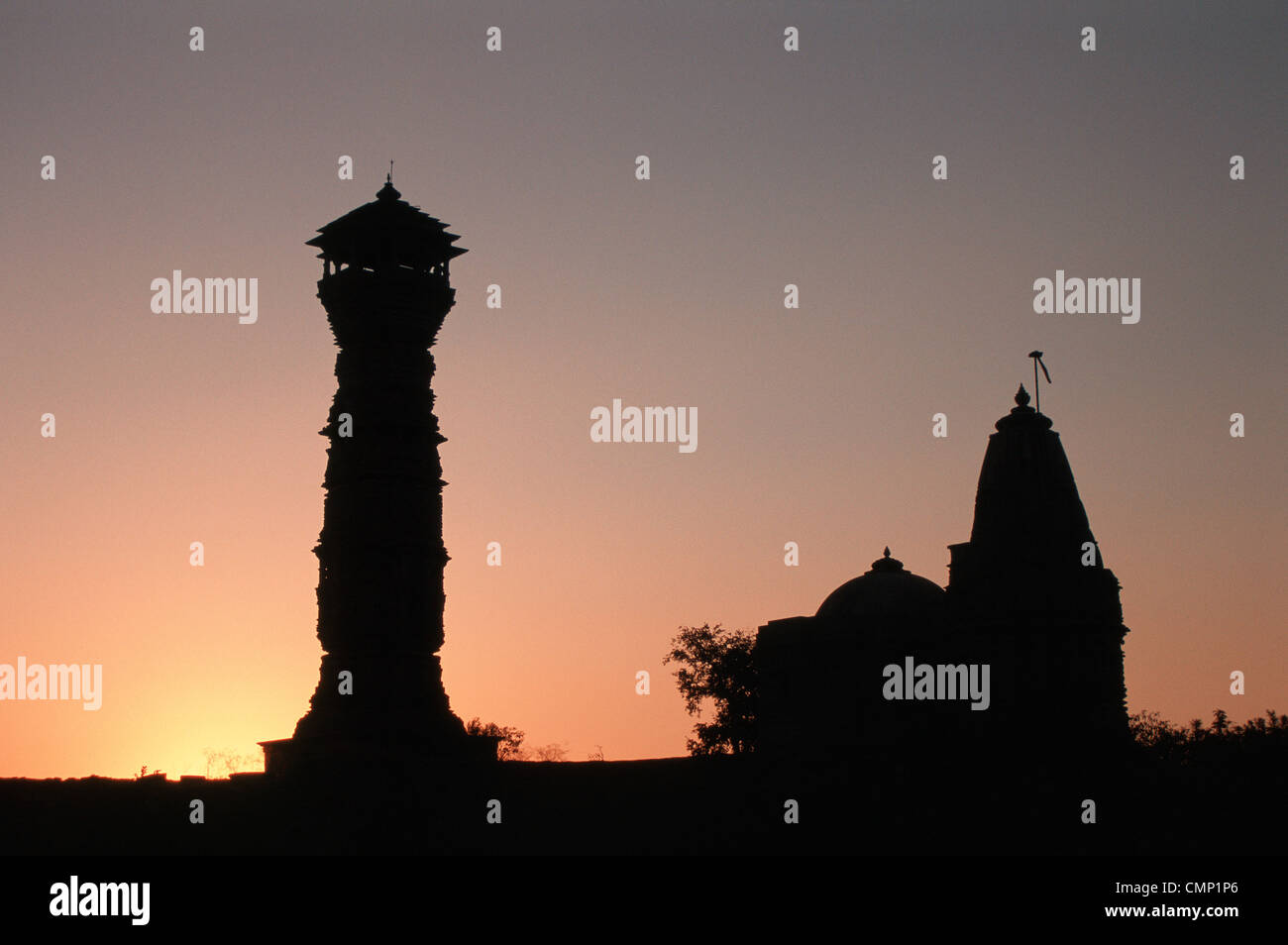 At sunset, the "Kirthi stambh" ( the tower of fame). On the right, a ...