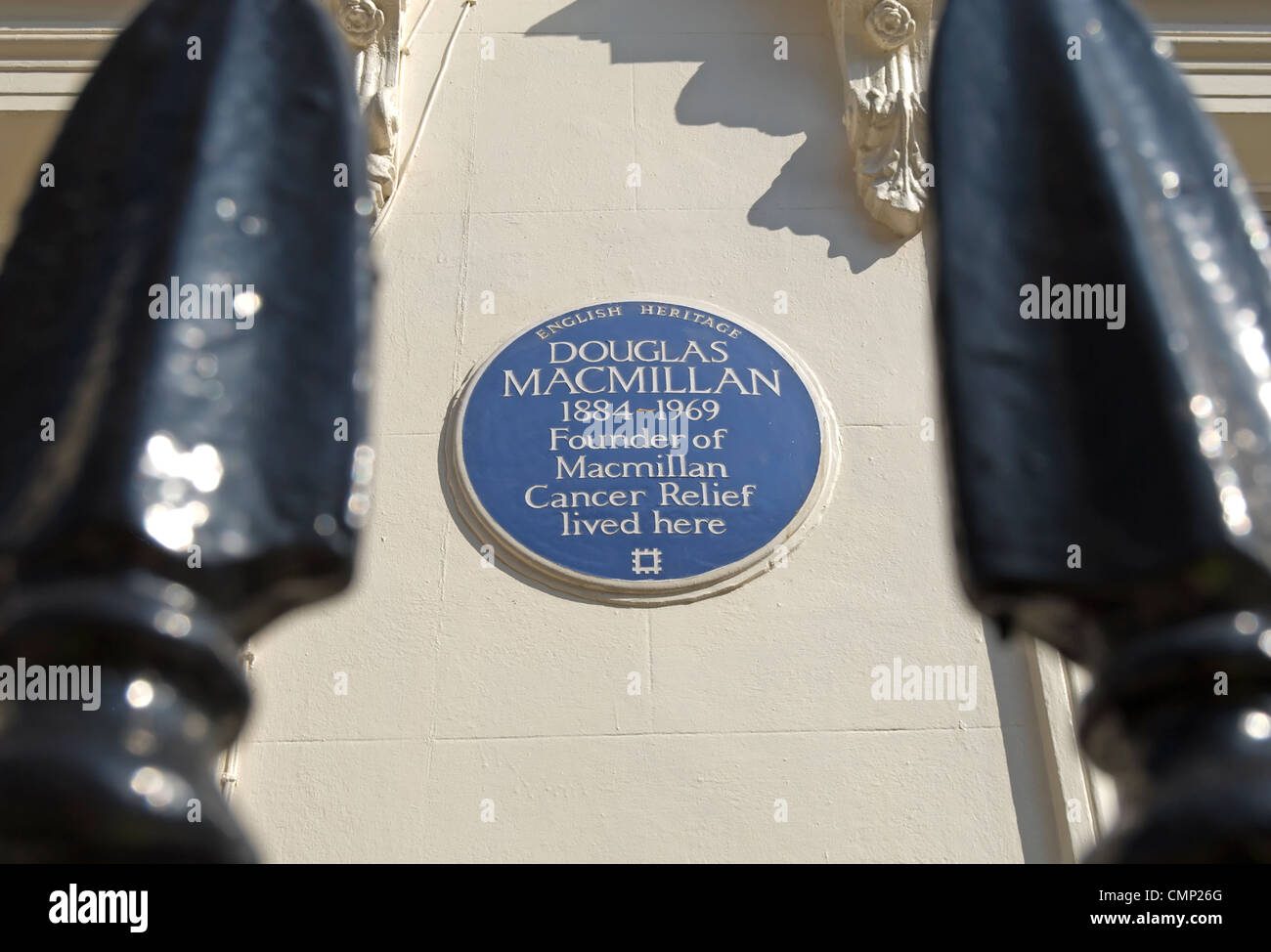 english heritage blue plaque marking a home of macmillan cancer relief ...