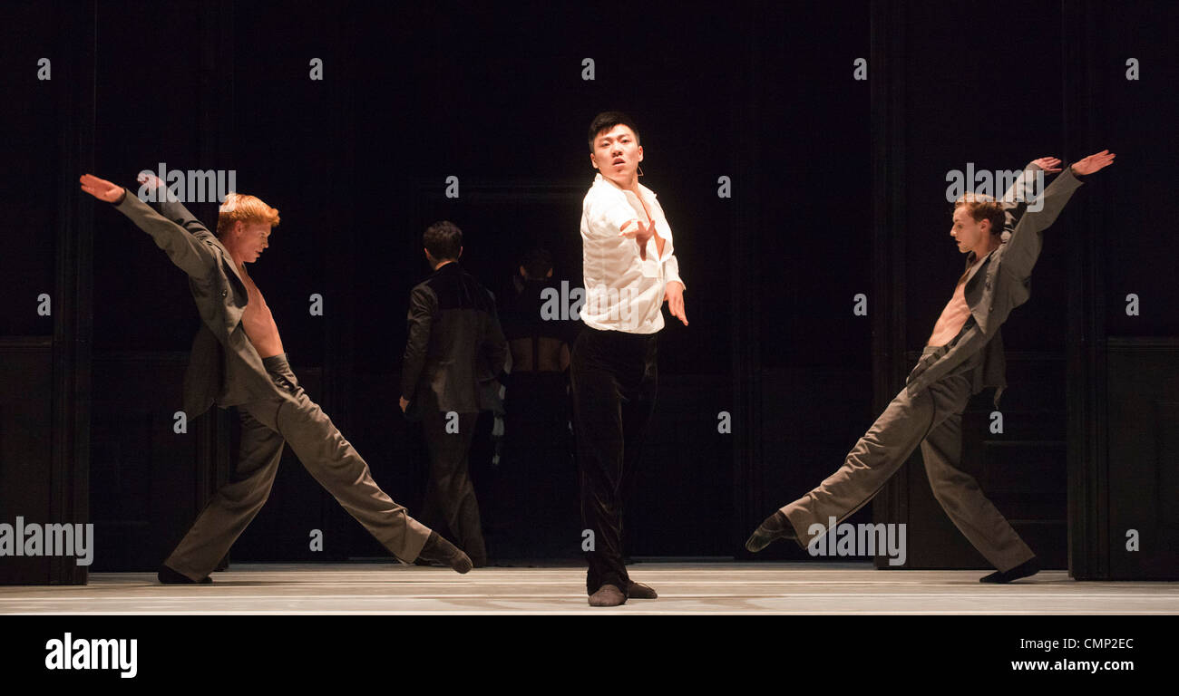 NDT2, the young branch of the Nederlands Dans Theater performs Passe ...