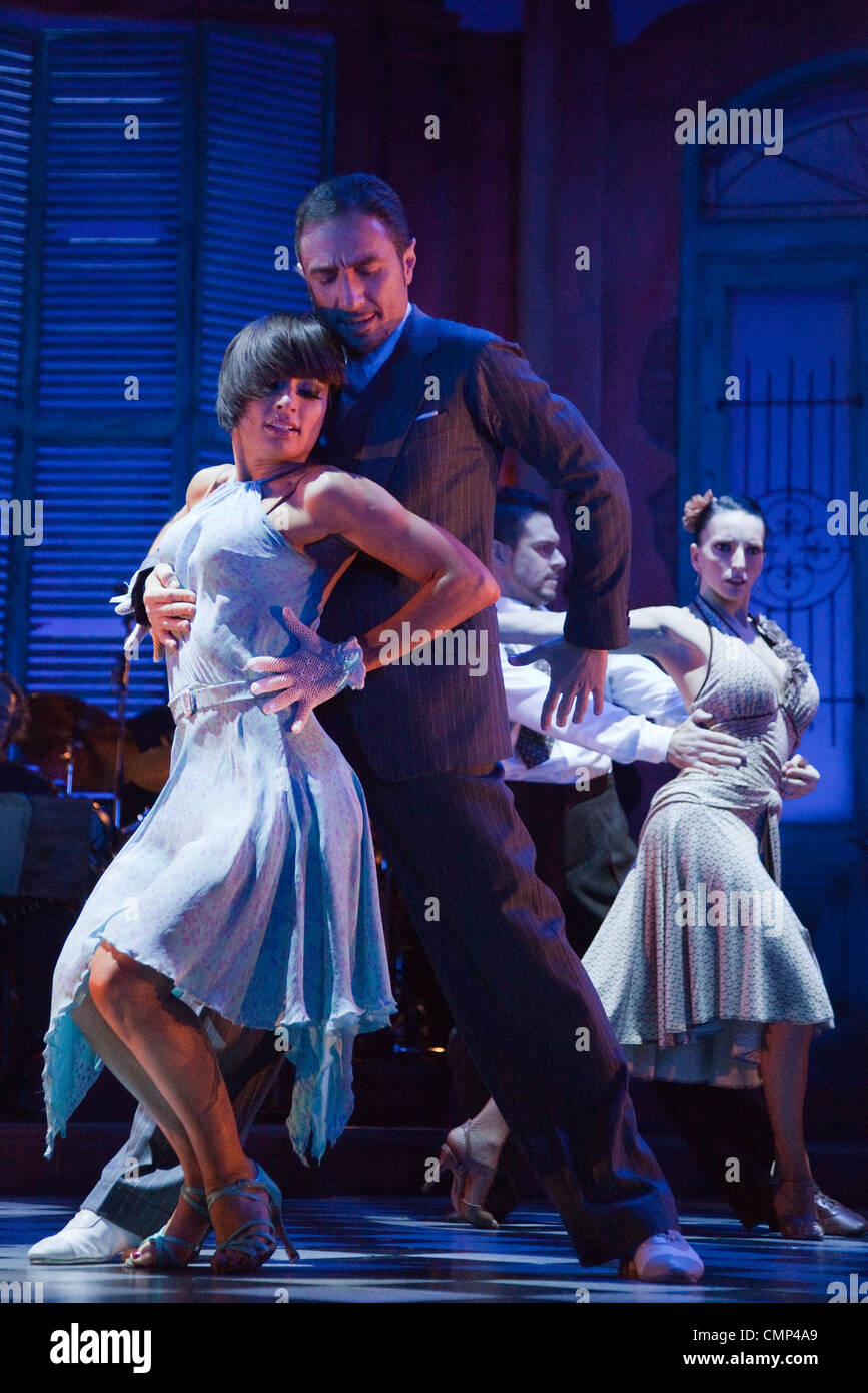 "Midnight Tango" with "Strictly Come Dancing" Stars Flavia Cacace and ...