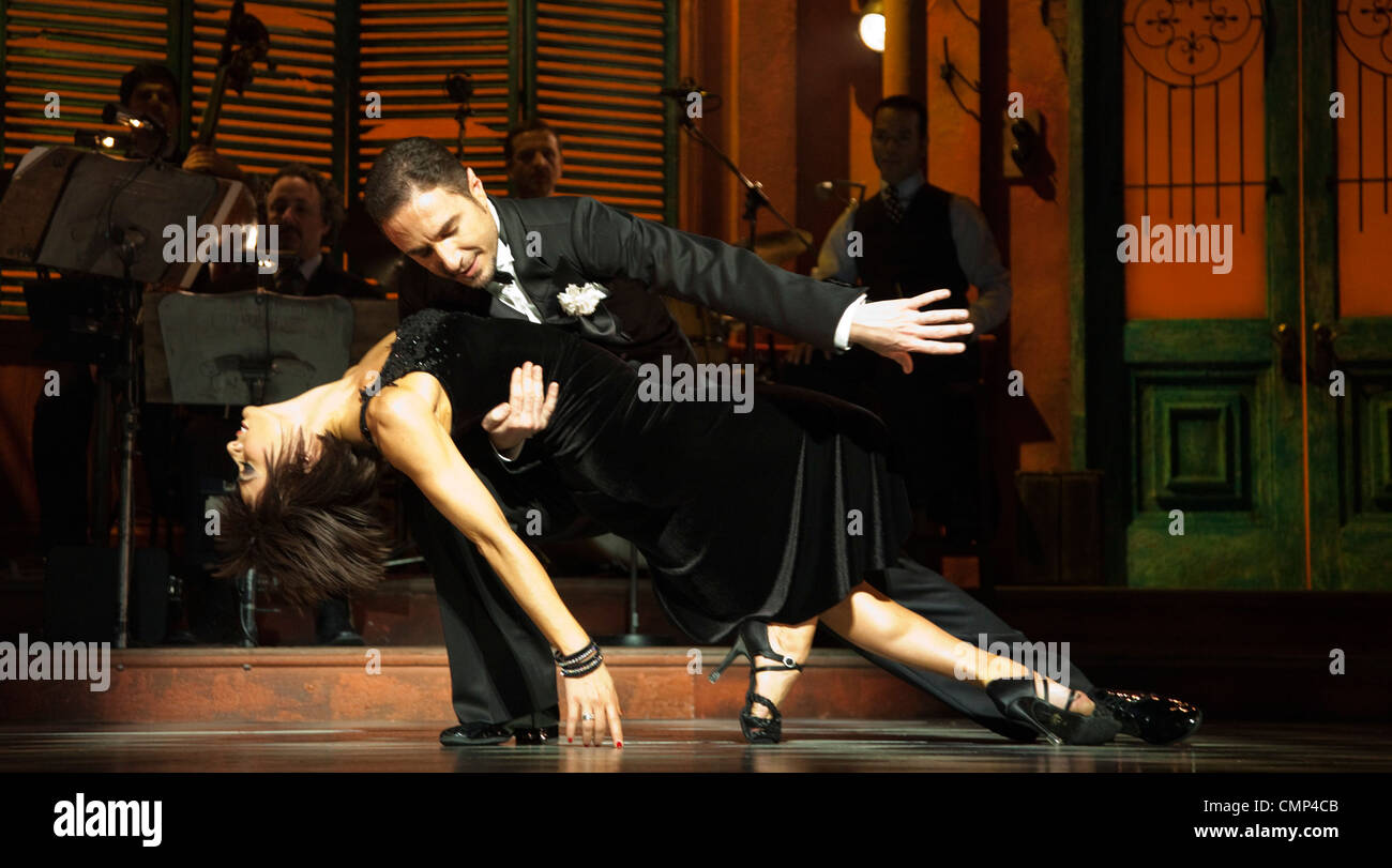 Midnight tango strictly dancing stars hi-res stock photography and ...