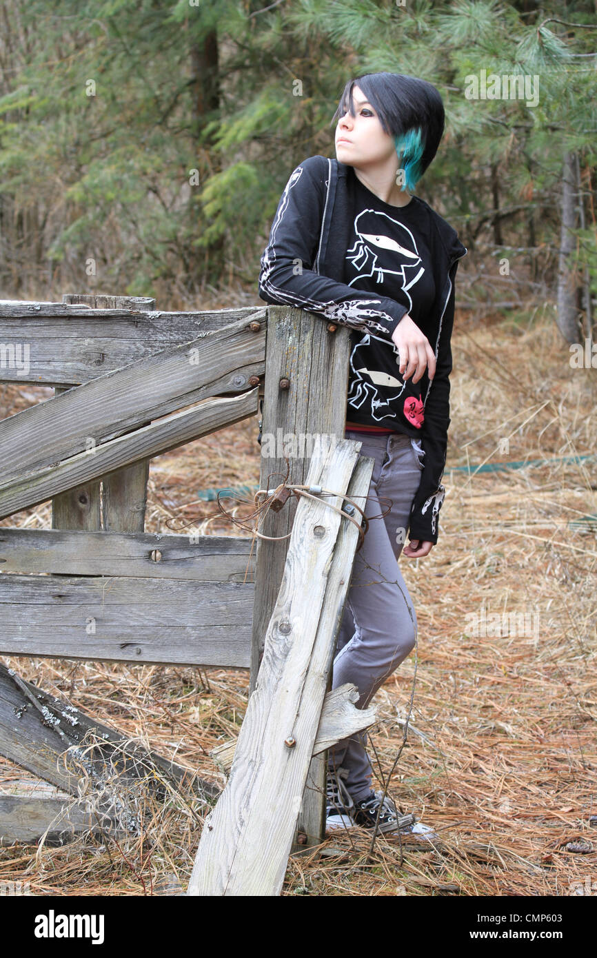 girl looking off into distance Stock Photo - Alamy