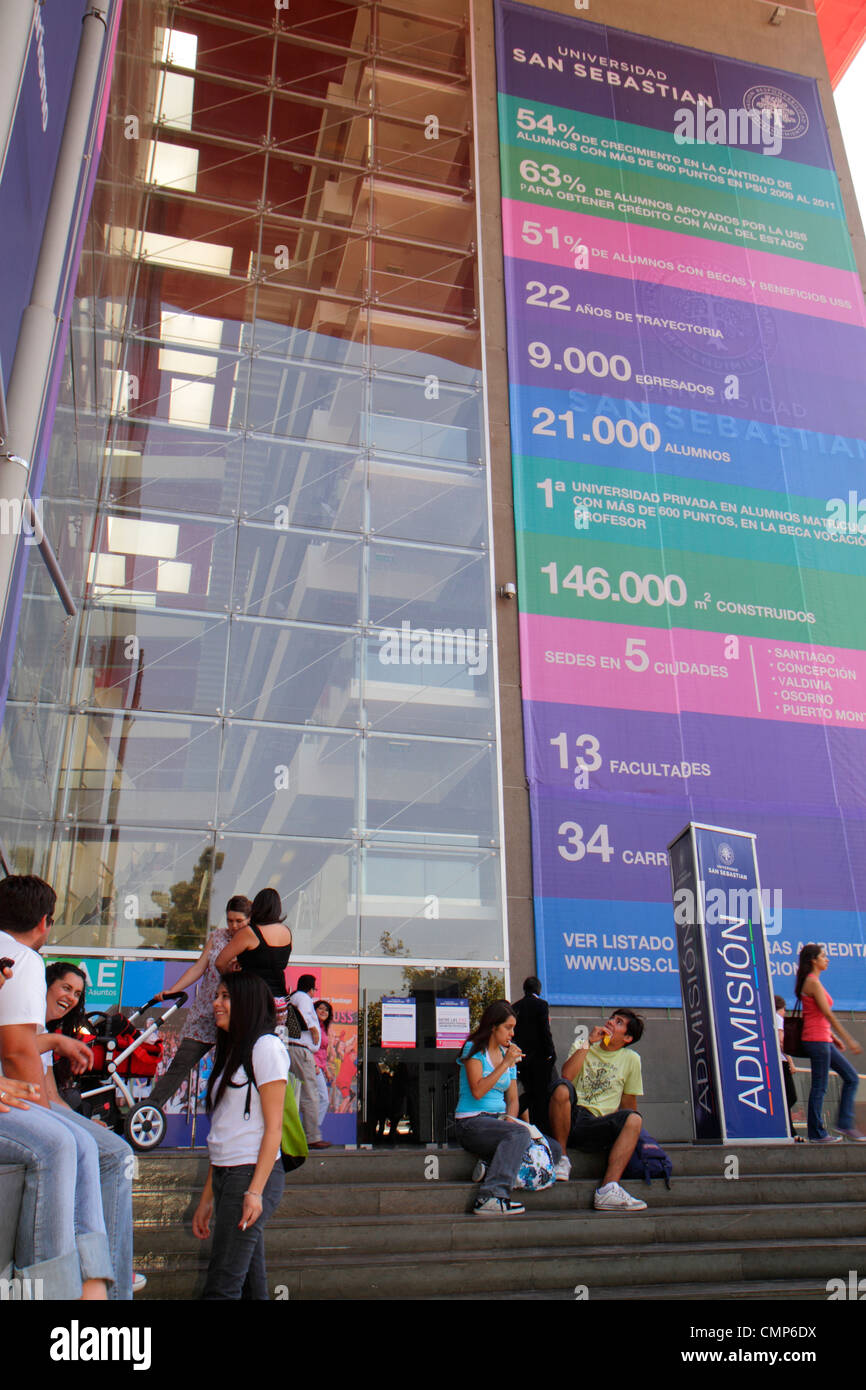 Santiago chile bellavista pio nono hi-res stock photography and images ...