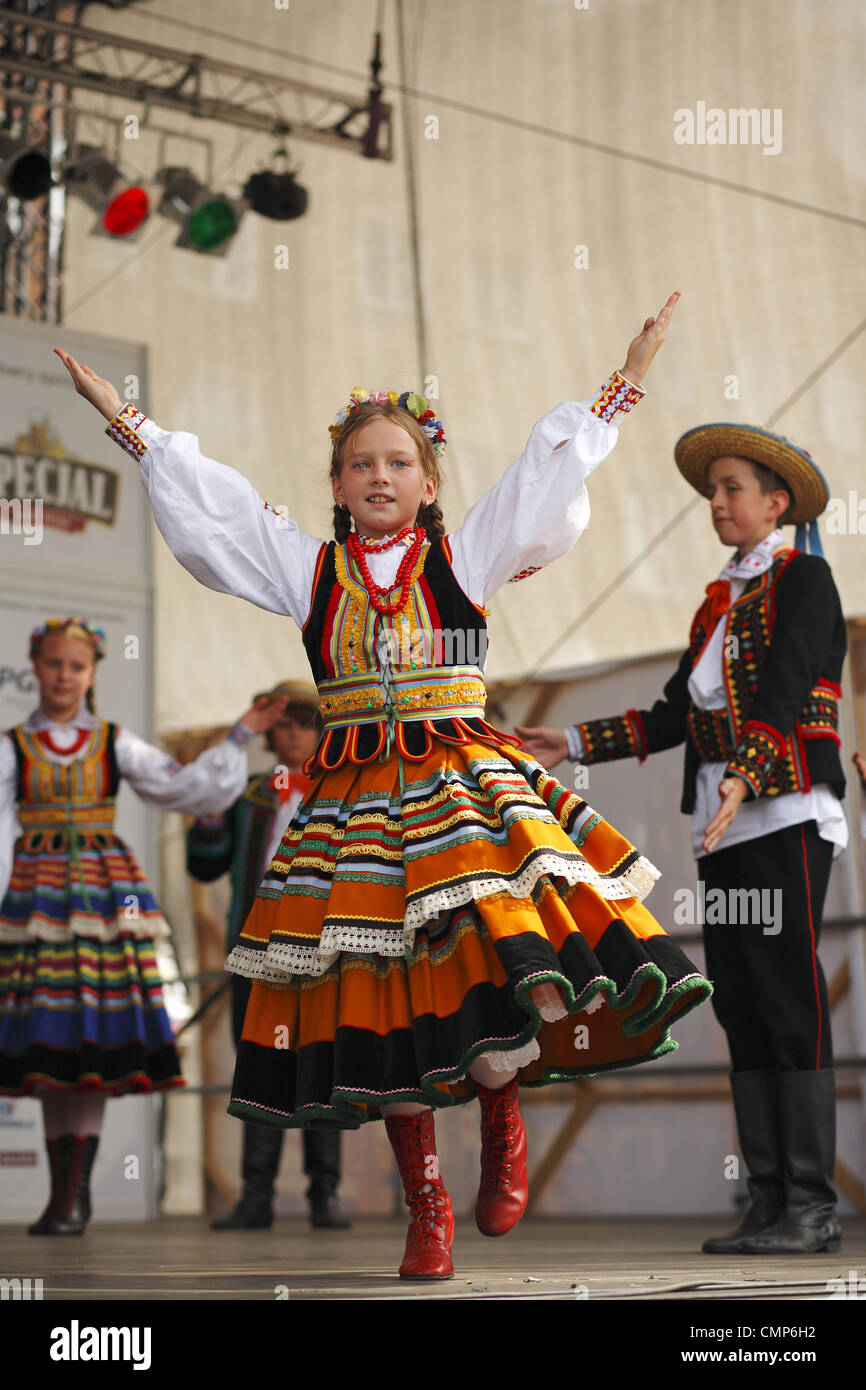 Polish folk dance group performing during St. Dominic's Fair, Gdansk ...