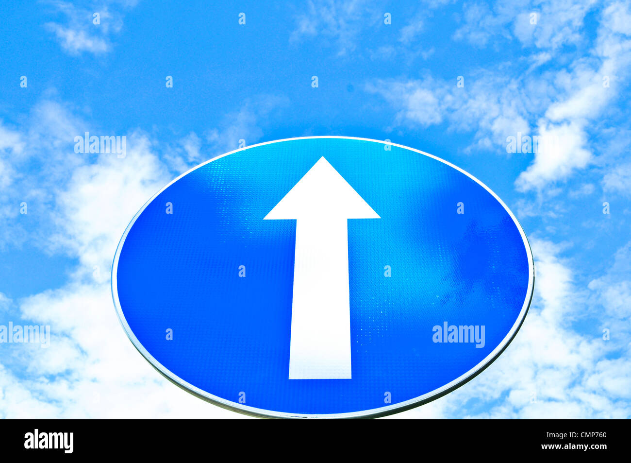 Arrow pointing upwards Stock Photo - Alamy