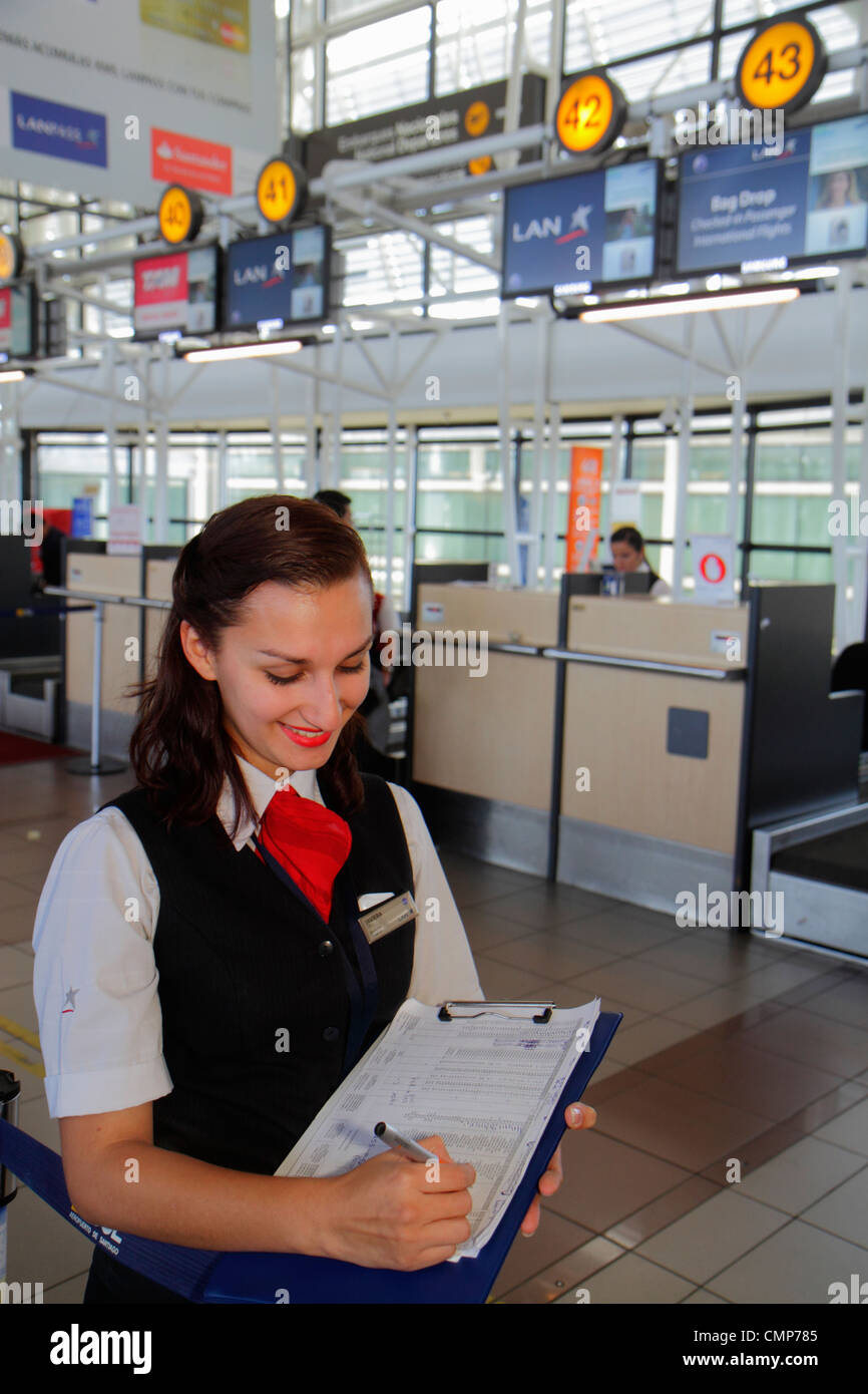 Airlines ticket counter hi-res stock photography and images - Alamy