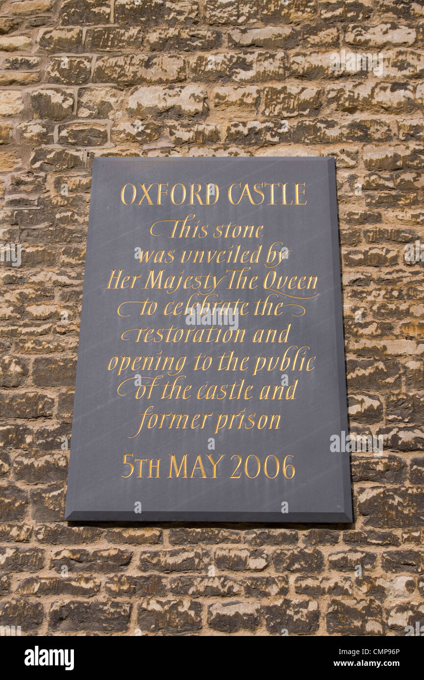 Sign oxford castle hi-res stock photography and images - Alamy