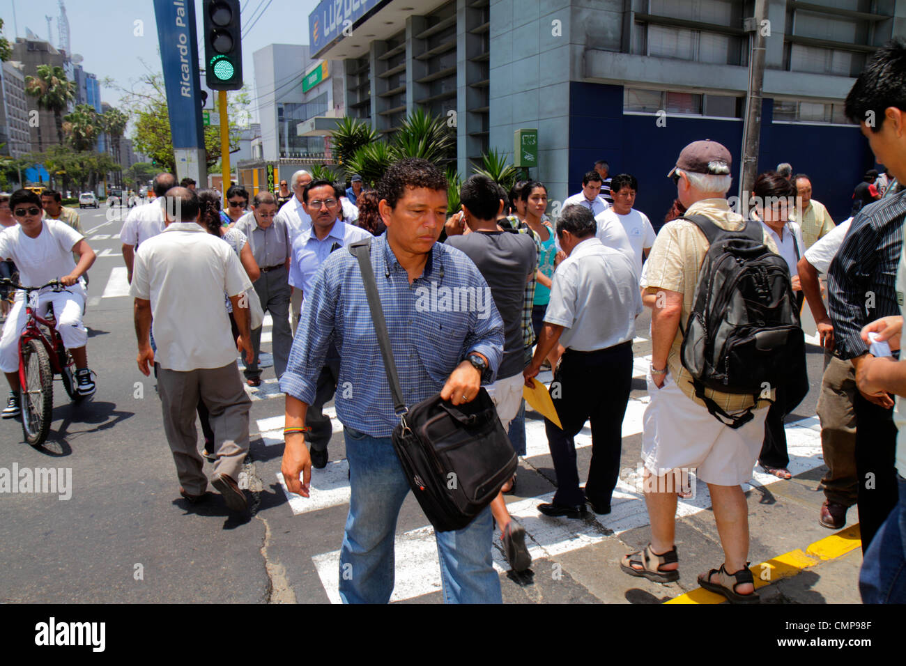 Lima Peru,Surquillo,Avenida Ricardo Palma,street scene,crowded,crossing ...