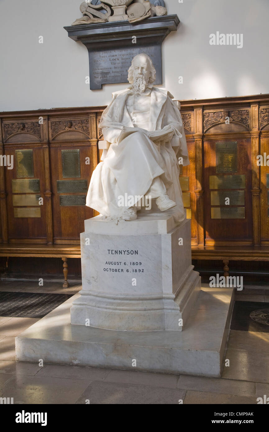Statue of Tennyson Trinity College chapel, University of Cambridge ...