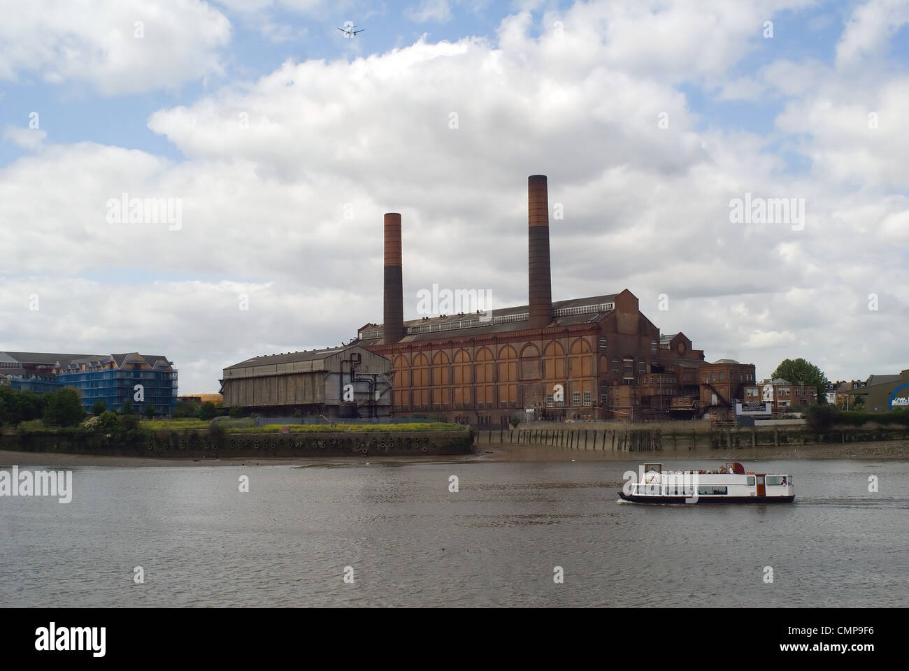 Old factory in Thames Embankment by Chelsea Stock Photo - Alamy