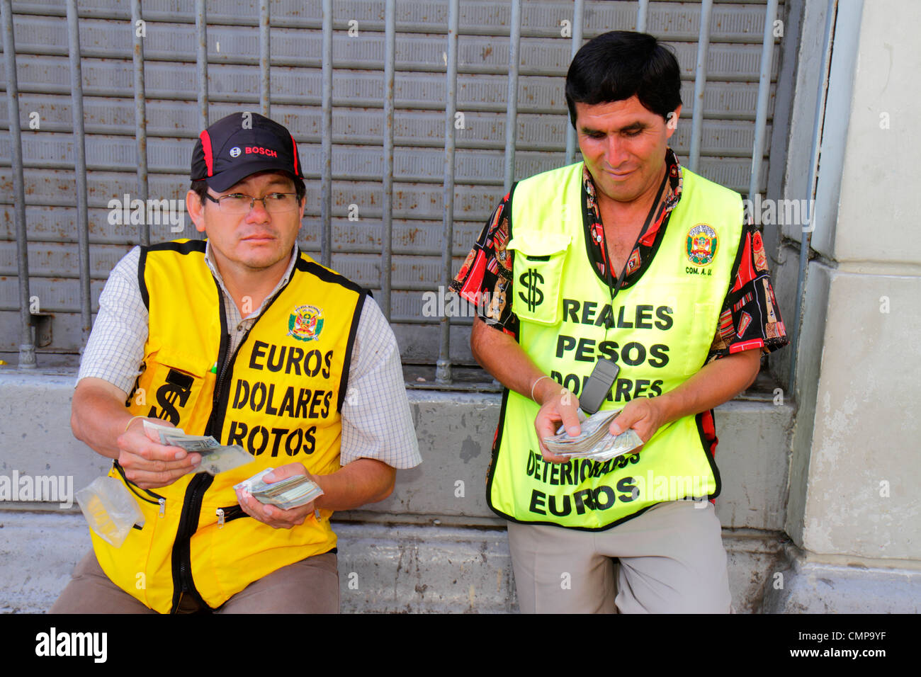 Pesos bills hi-res stock photography and images - Alamy