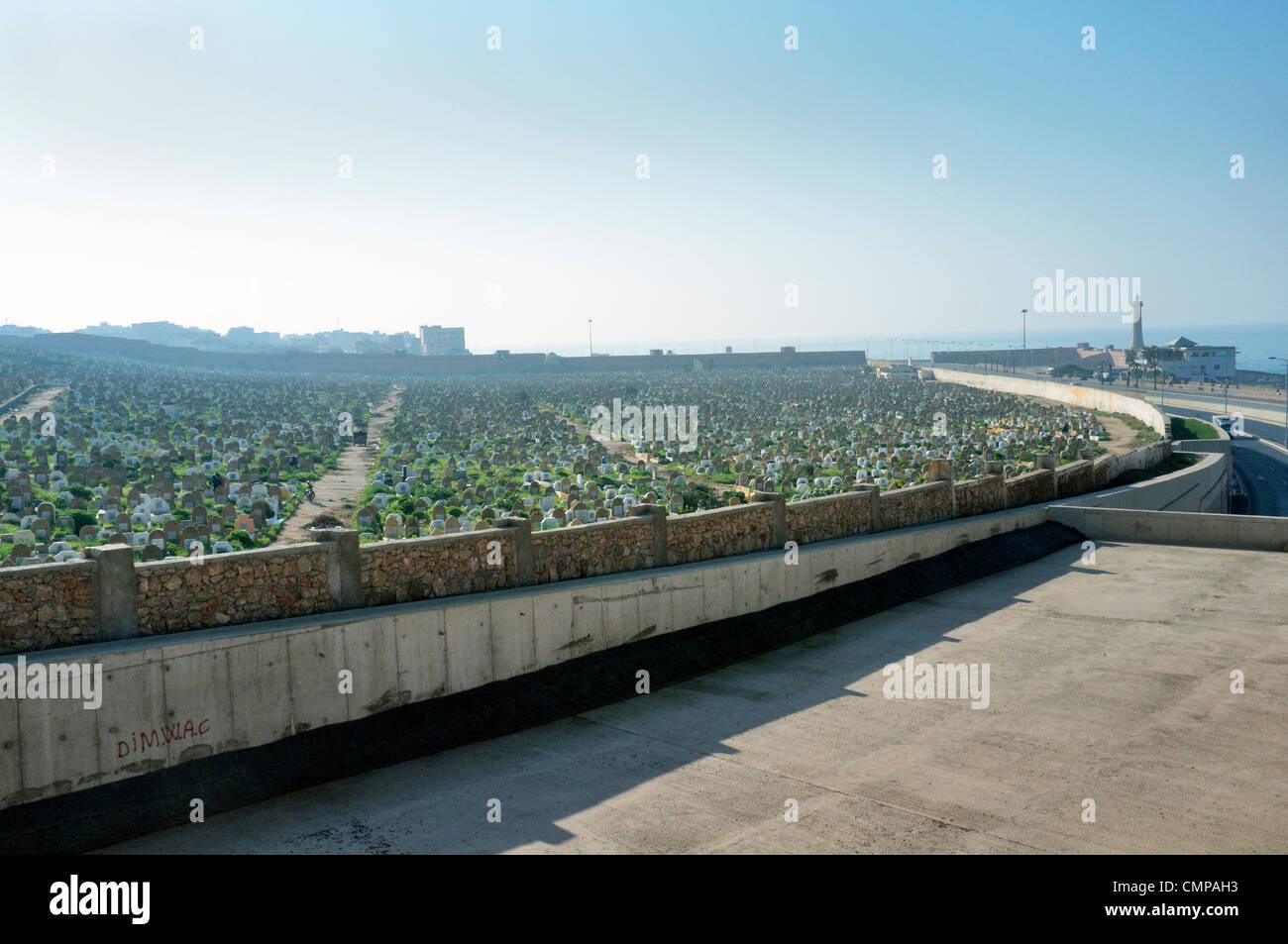 Muslim cemetery hi-res stock photography and images - Alamy