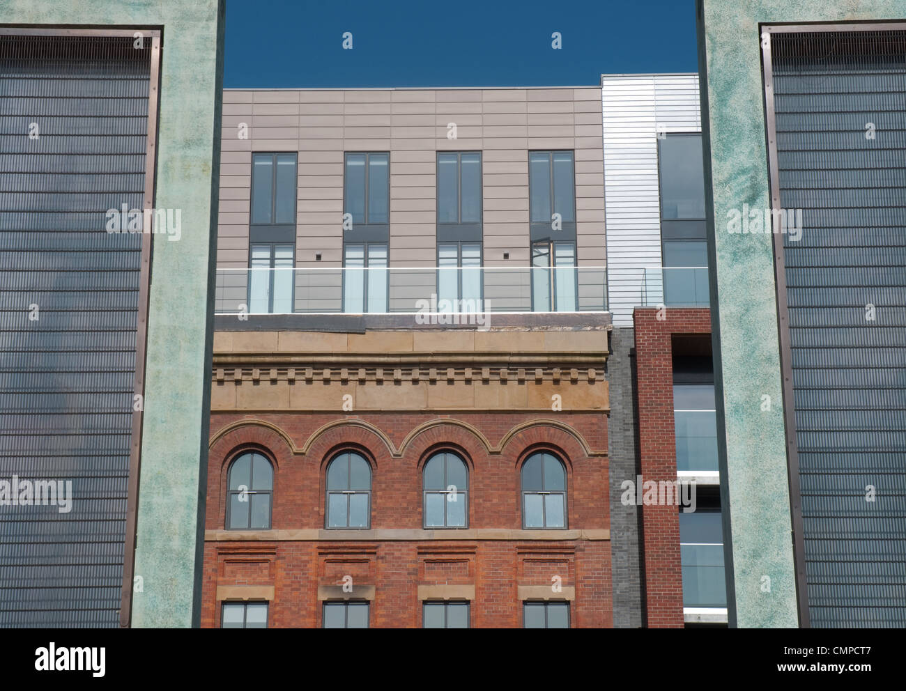 Cutting room square hi-res stock photography and images - Alamy