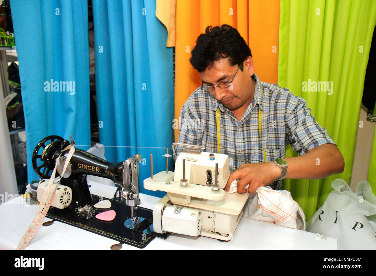 Peru workers hi-res stock photography and images - Alamy