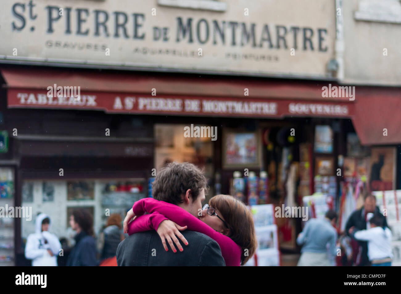 What Is A French Kiss In France at Della Chaney blog