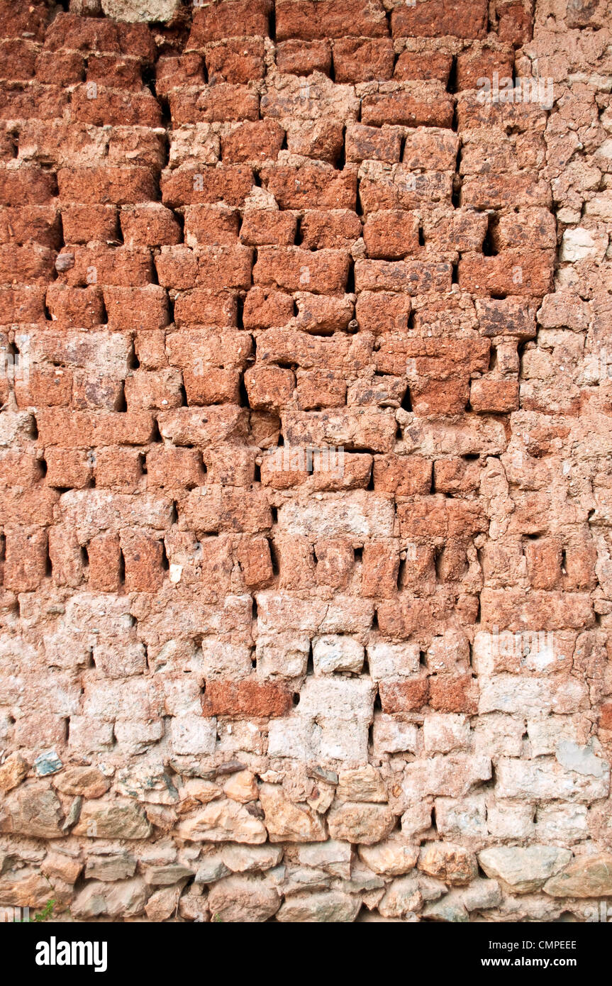 Mud brick wall Stock Photo - Alamy