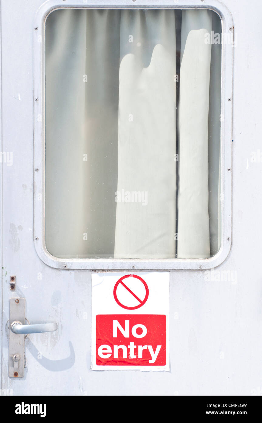 No entry door sign hi-res stock photography and images - Alamy