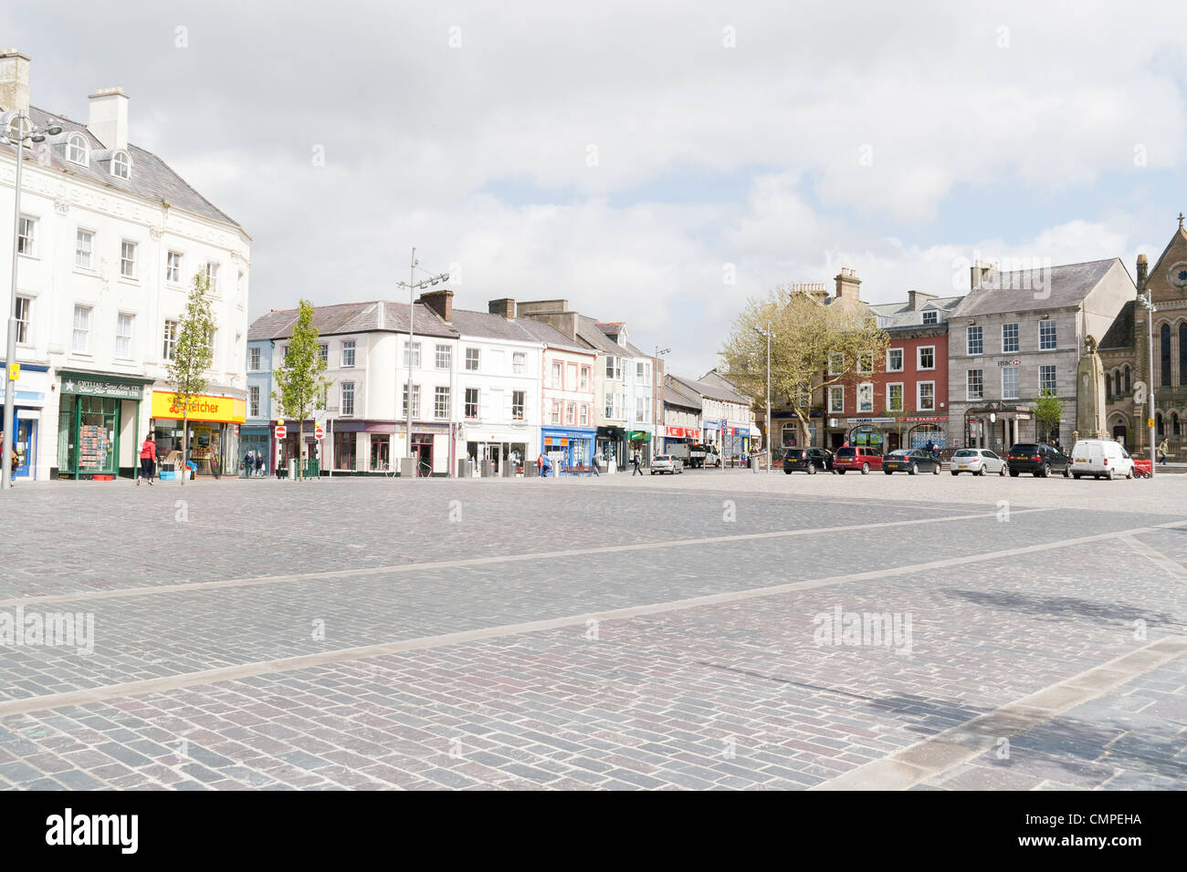 Caernarfon shops hi-res stock photography and images - Alamy