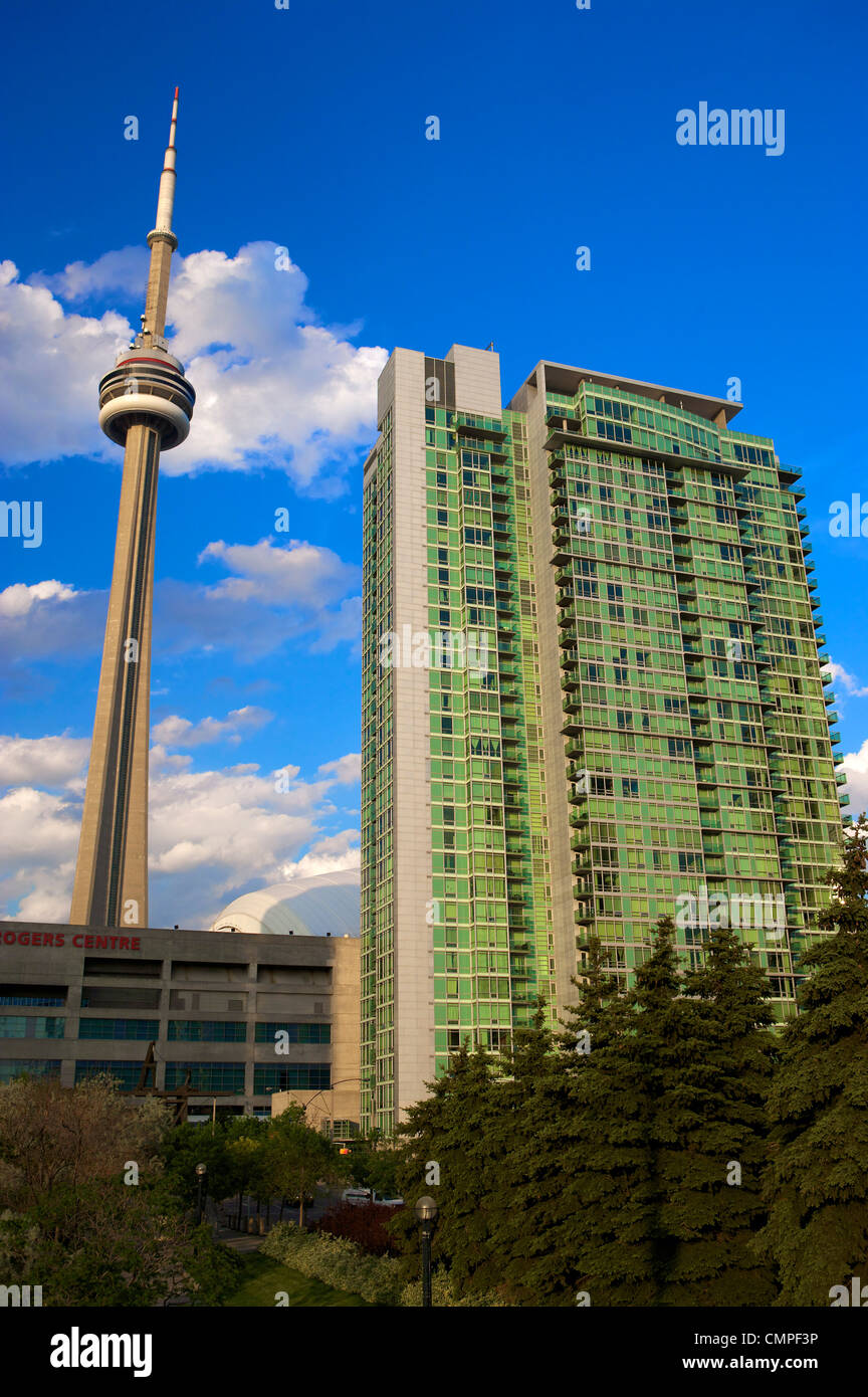 CN Tower and Condo Building, Downtown Toronto, Ontario Stock Photo - Alamy
