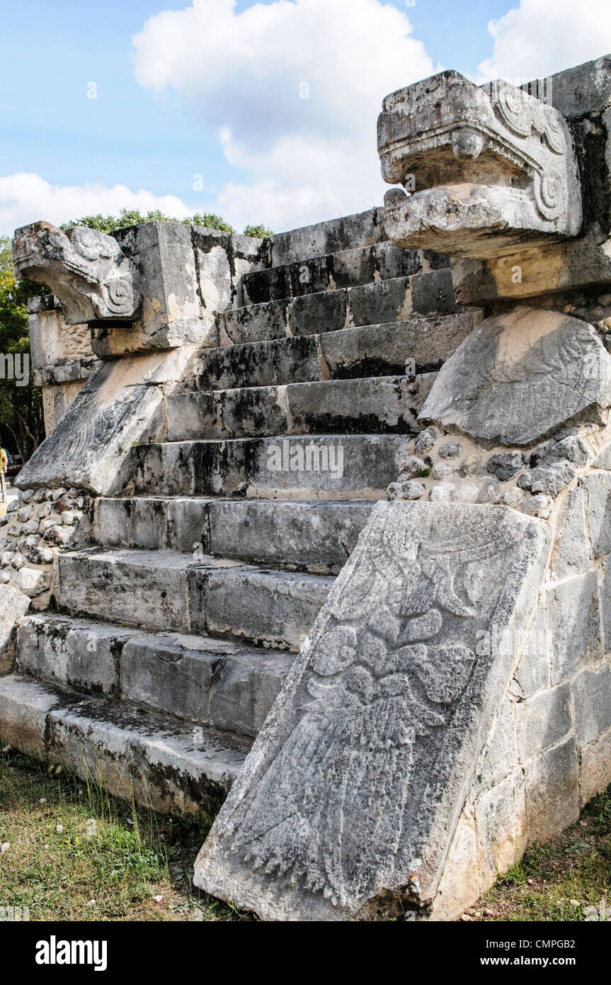 Maya architectural conservation hi-res stock photography and images - Alamy