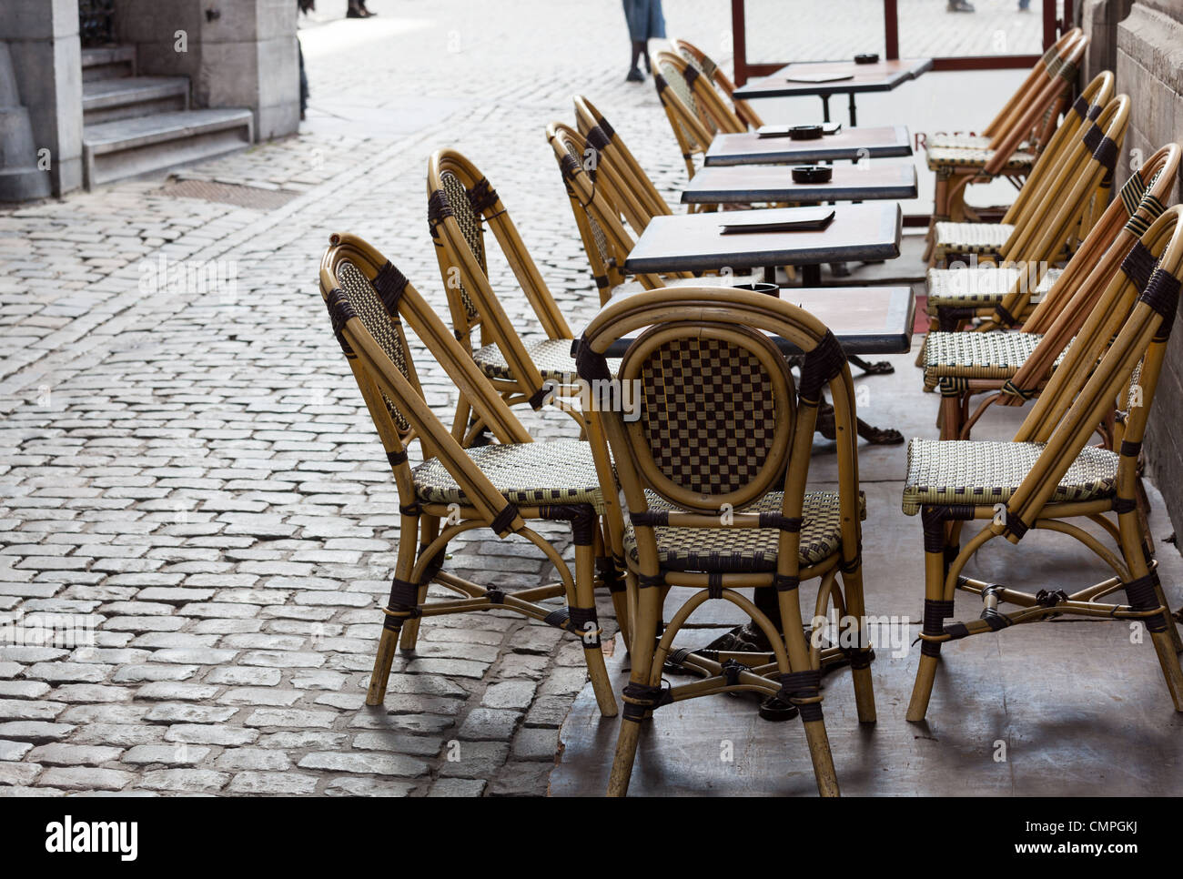 Sidewalk outside outdoors tables dining street cafe hi-res stock ...
