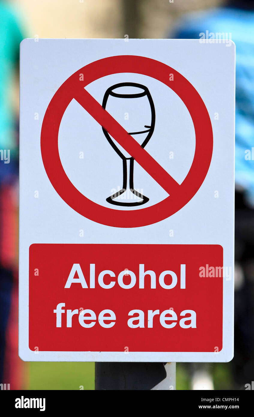 Alcohol free area sign Stock Photo - Alamy