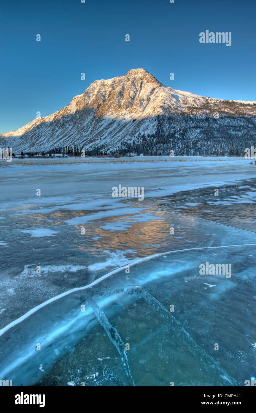 Rose lake yukon hi-res stock photography and images - Alamy