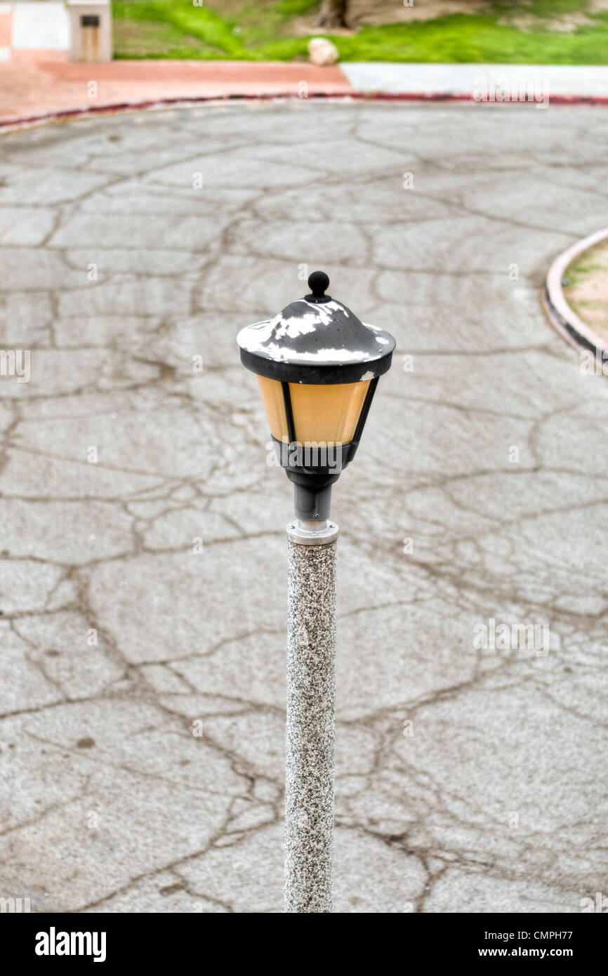 Lamppost in a driveway Stock Photo - Alamy