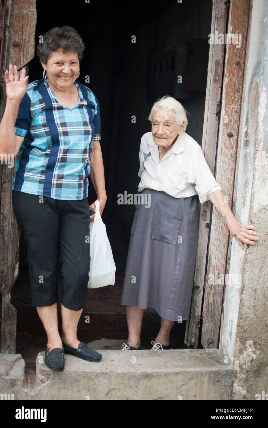 Cuban women hi-res stock photography and images - Alamy