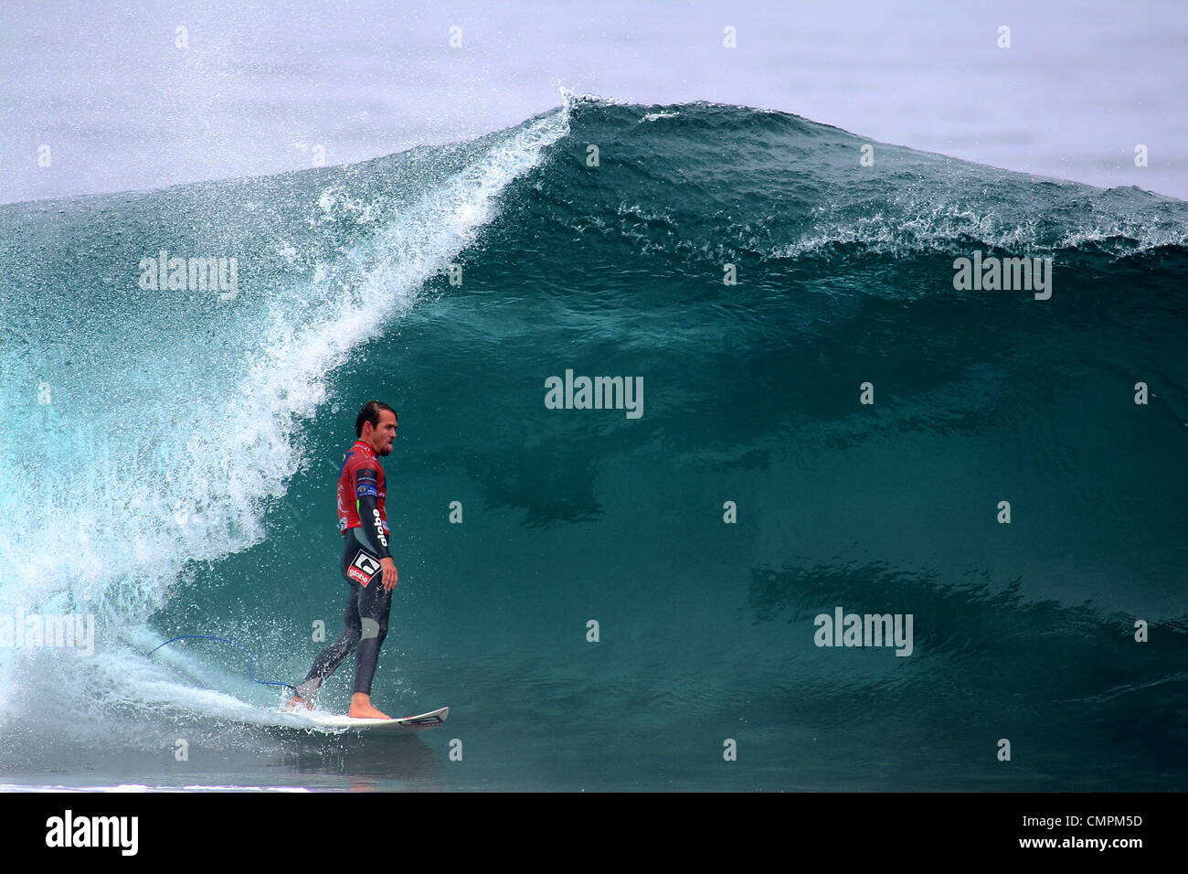 American surfer Damien Hobgood competing in the 2007 Rip Curl Search ...