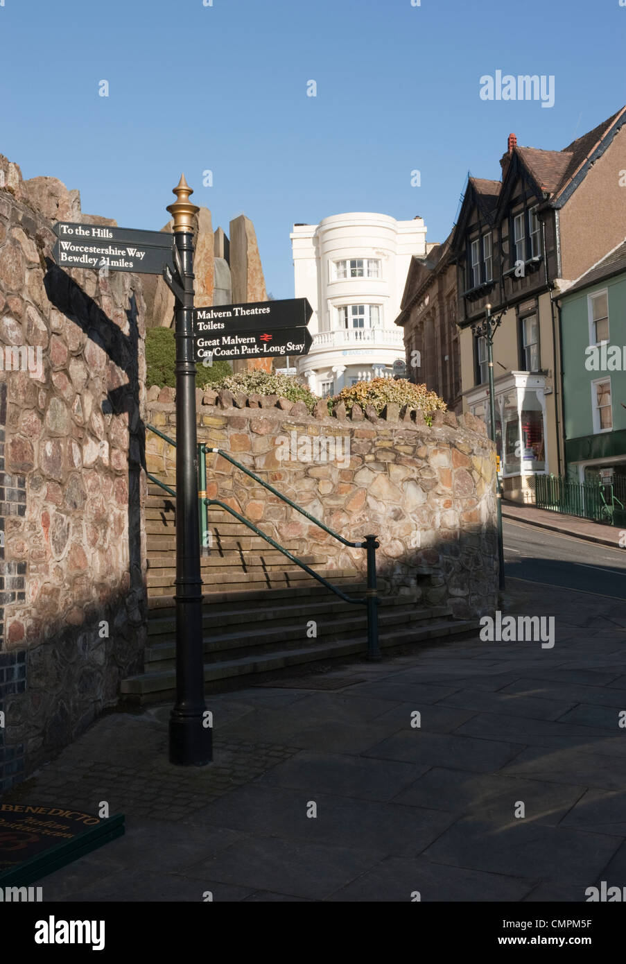 Signpost near Belle View Terrace at Great Malvern Stock Photo - Alamy
