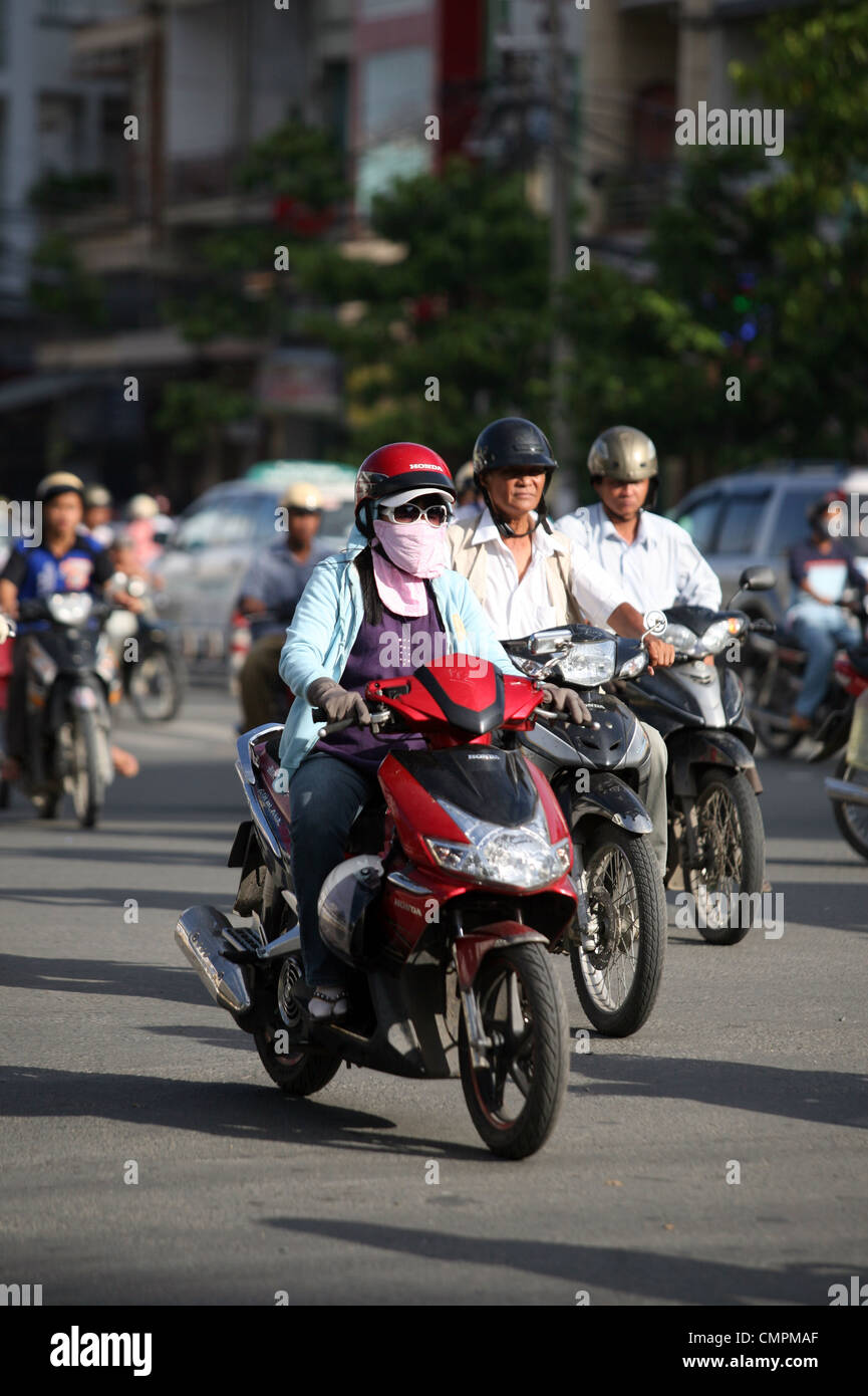 Rush hour motorbike traffic in Ho Chi Minh City (Saigon), Vietnam Stock ...