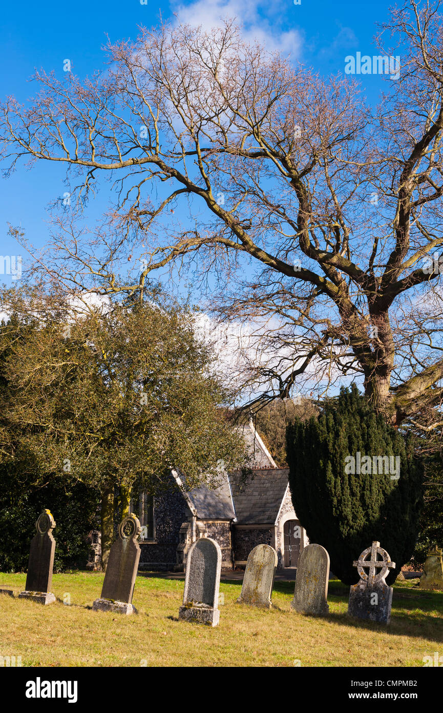 Graveyard uk hi-res stock photography and images - Alamy