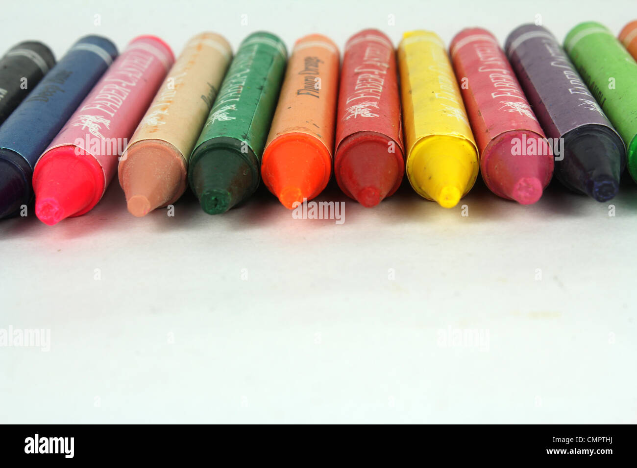 Crayon line hi-res stock photography and images - Alamy