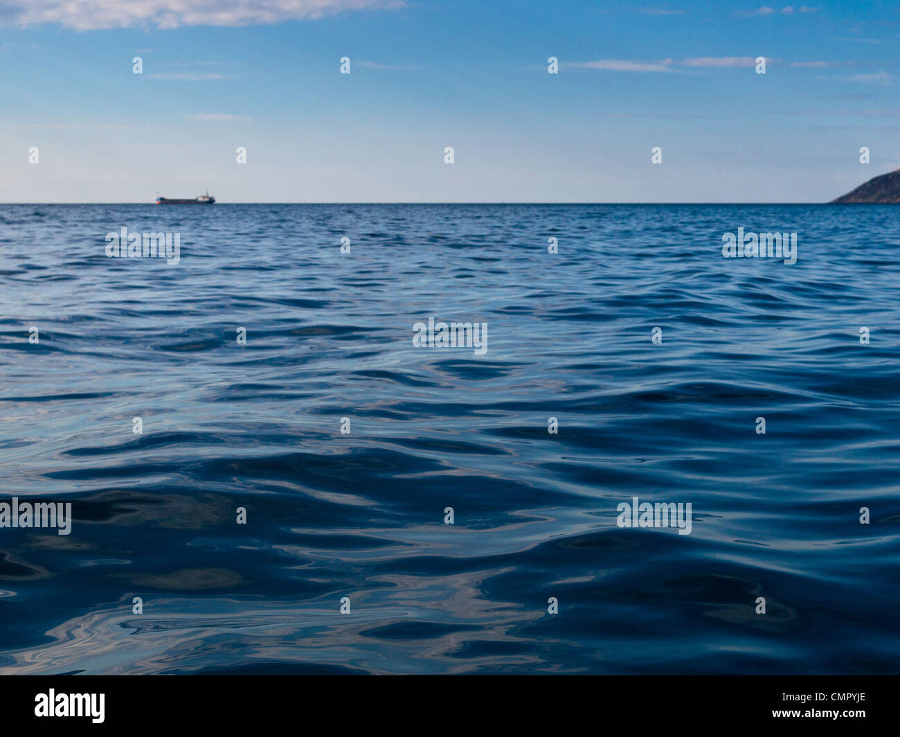 Deep blue line hi-res stock photography and images - Alamy