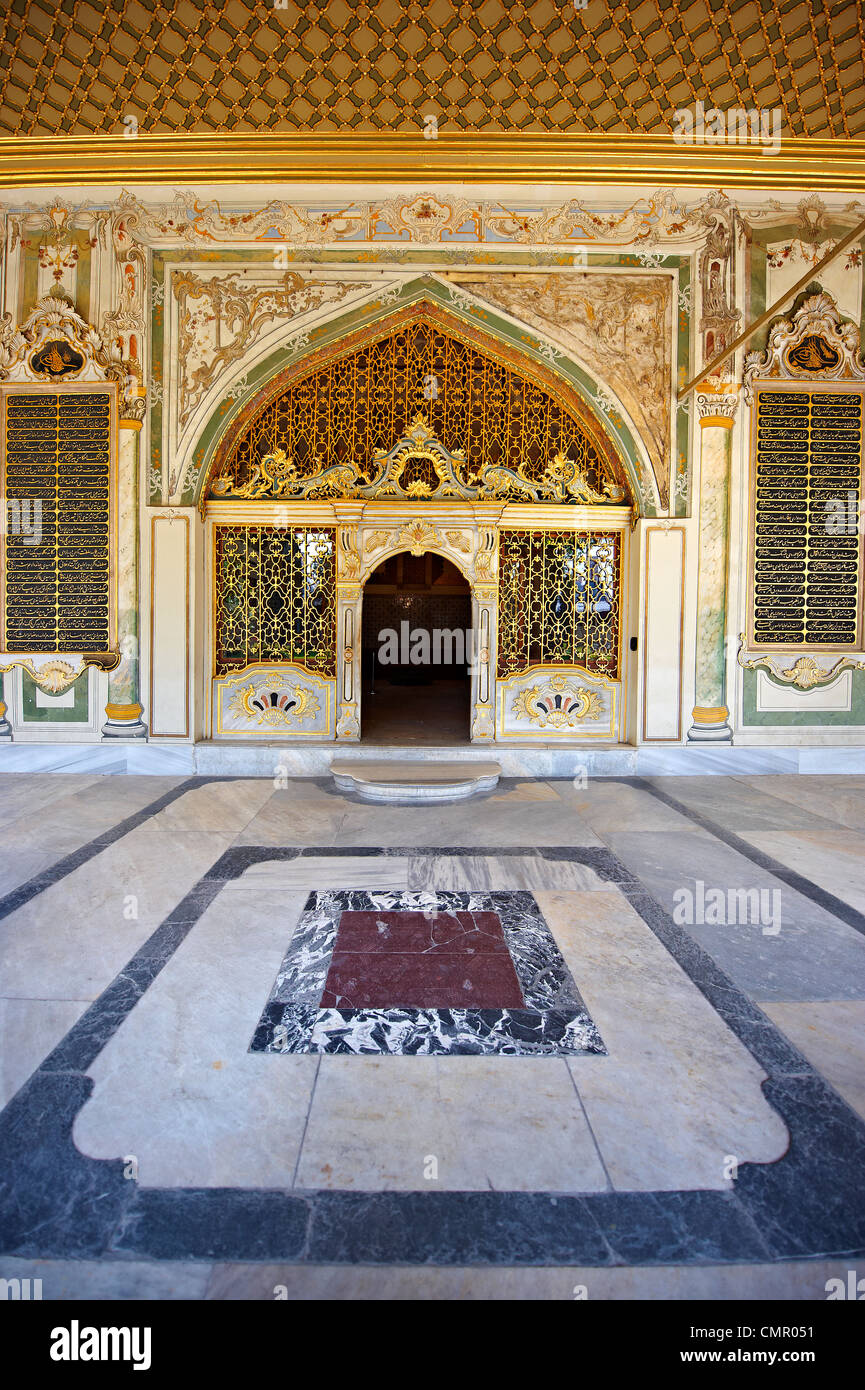 The Imperial Council (Dîvân-ı Hümâyûn) building where the ruling ...