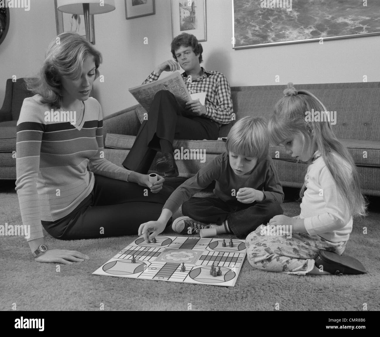 1970s family hi-res stock photography and images - Alamy