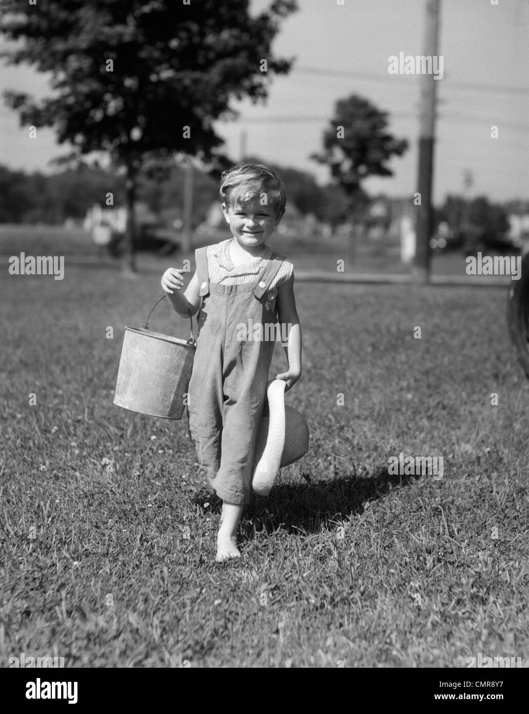 Child children walking Black and White Stock Photos & Images - Alamy