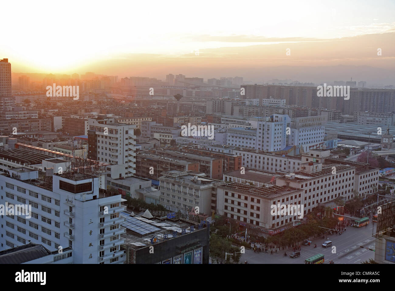 Kunming city hi-res stock photography and images - Alamy