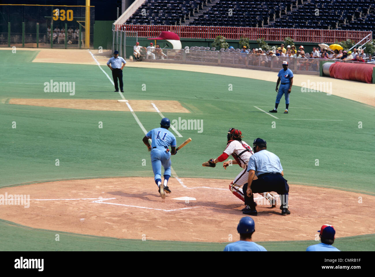 1980s PROFESSIONAL BASEBALL GAME PHILADELPHIA PHILLIES VS MONTREAL ...