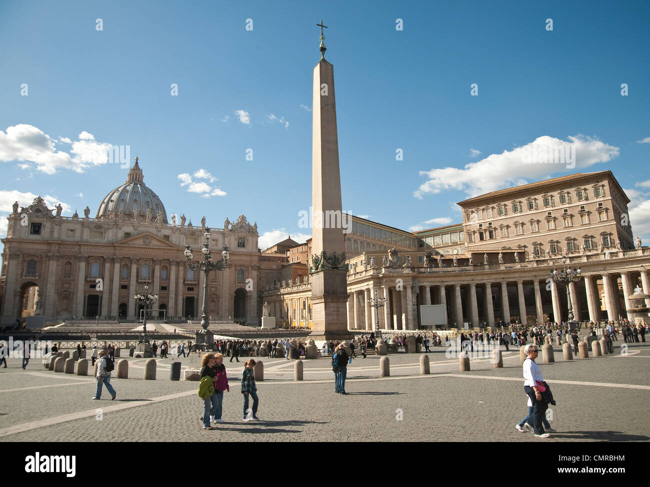Italy saint peters square hi-res stock photography and images - Alamy