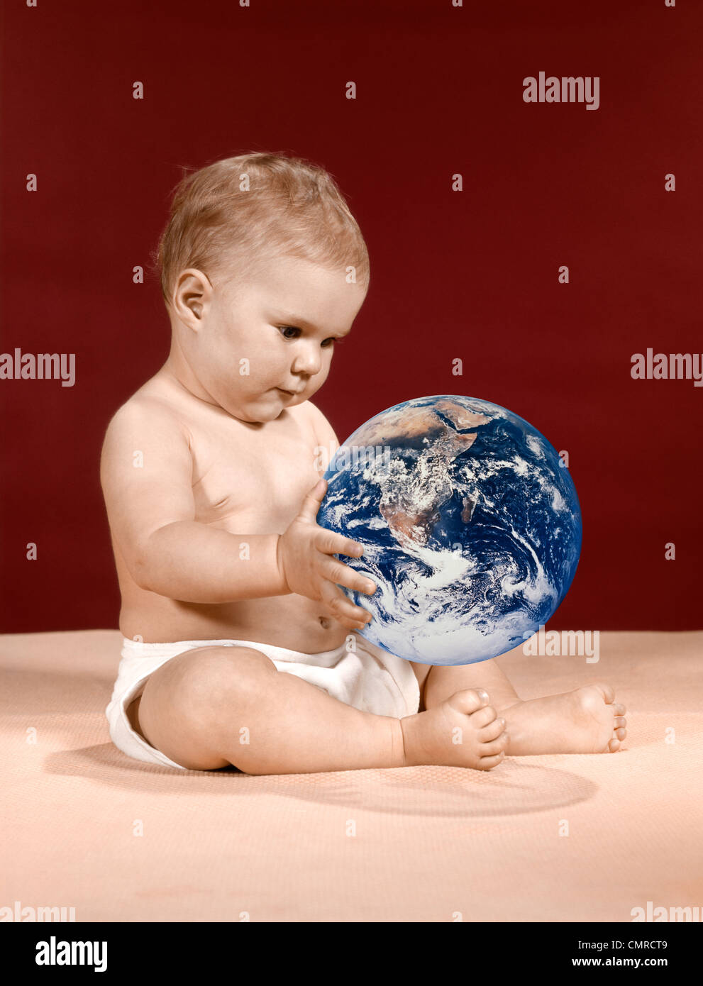 1960s baby sitting wearing diaper hi-res stock photography and images ...