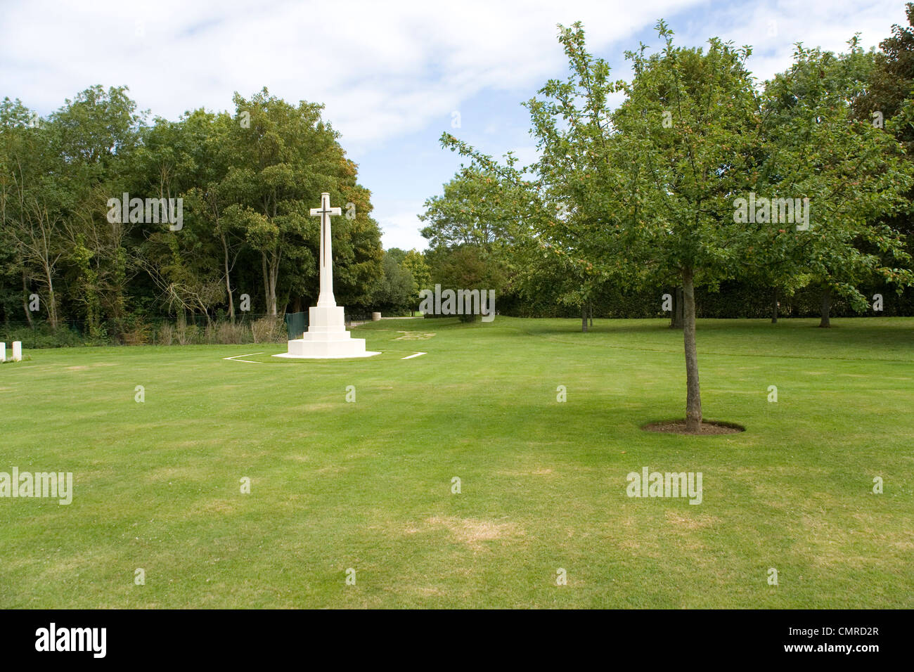 Commonwealth War Graves Commission Cemetery in Hermanville, Normandy ...
