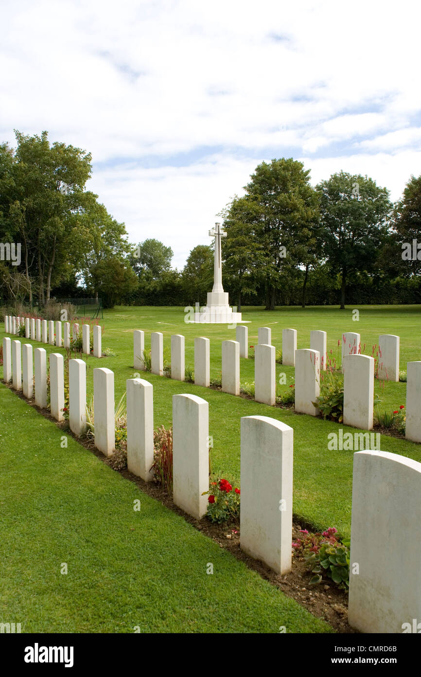 Commonwealth War Graves Commission Cemetery in Hermanville, Normandy ...