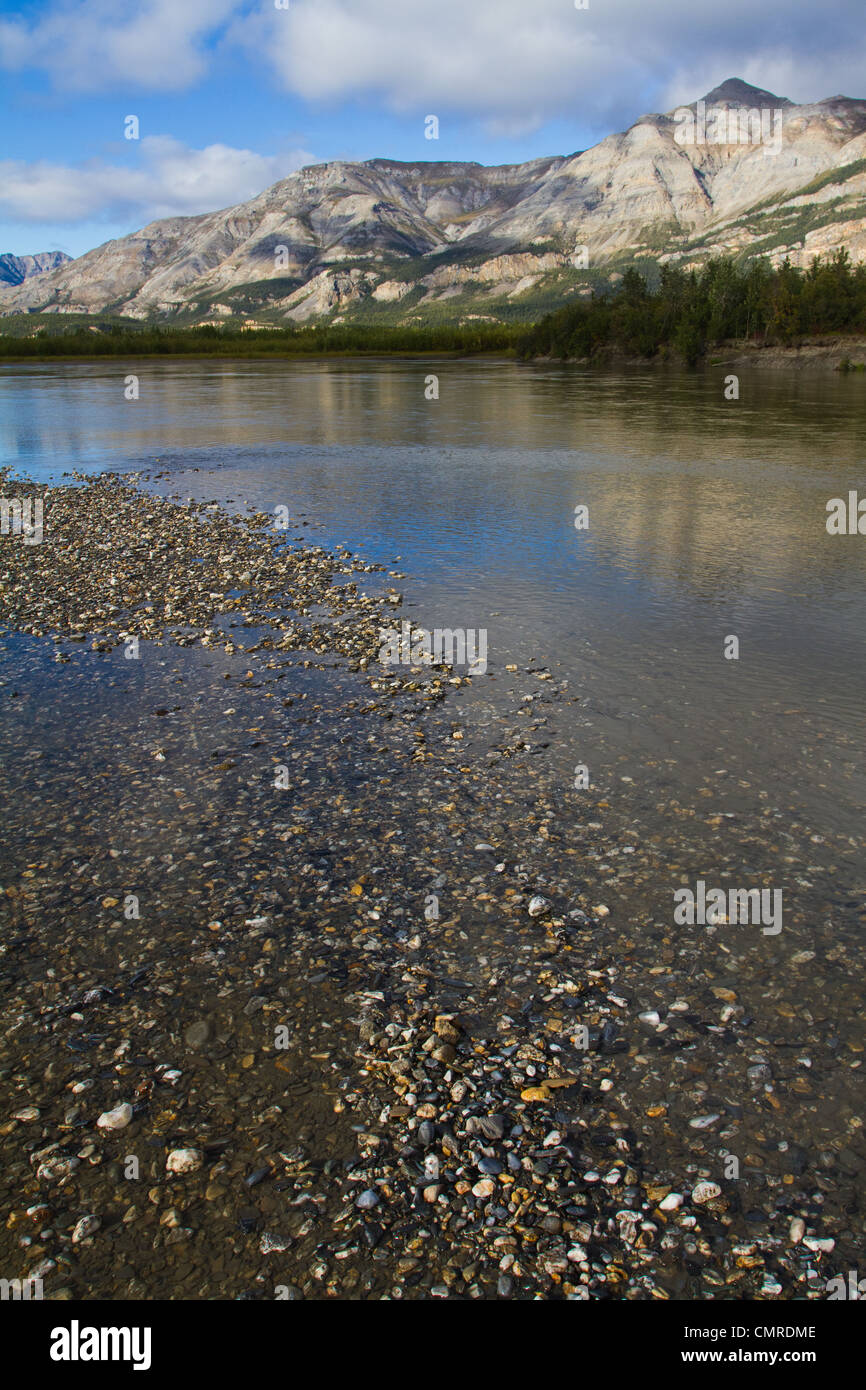 The Alatna River flows South from the Brooks Range on a sunny day in ...