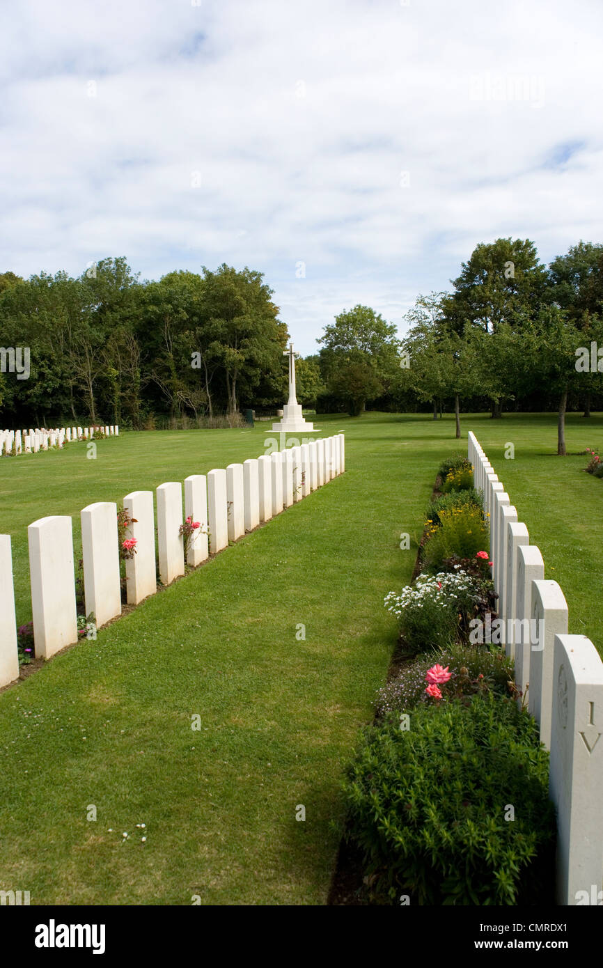 Commonwealth War Graves Commission Cemetery in Hermanville, Normandy ...