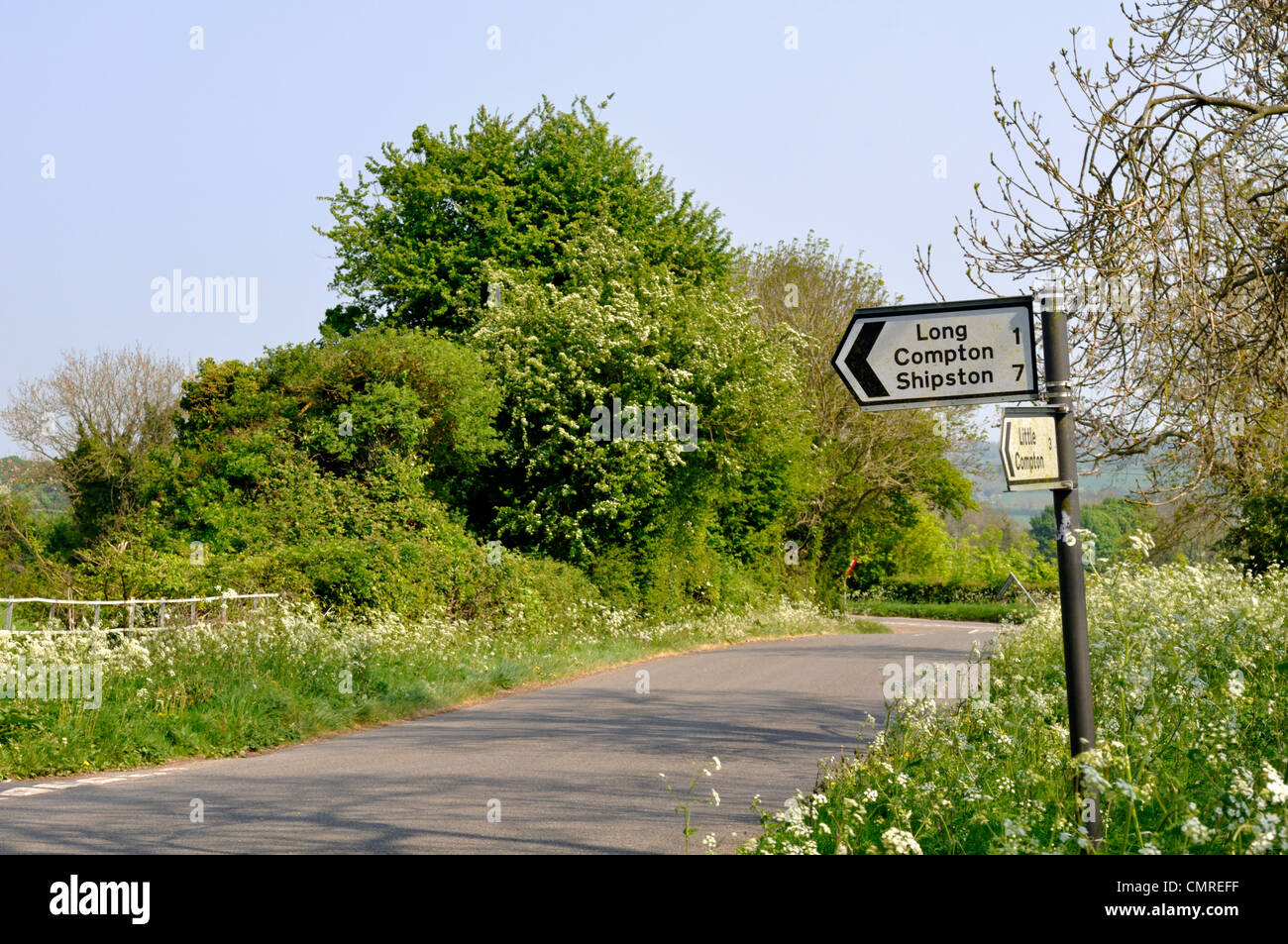 Signpost to Long Compton and Shipston in Warwickshire, England Stock ...