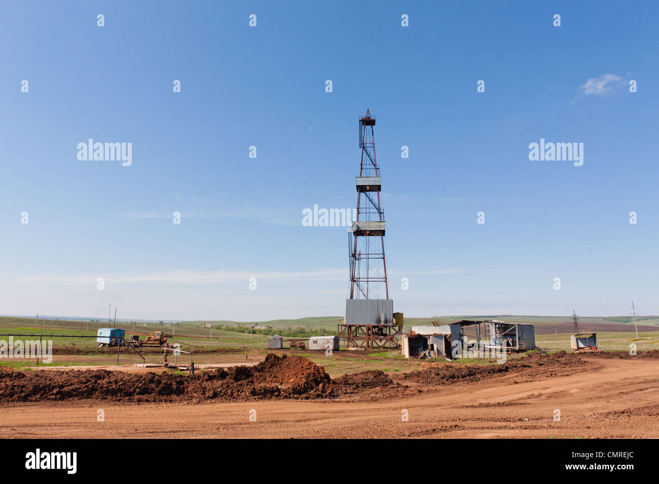Drilling rig in steppe, Orenburg region, Russia Stock Photo - Alamy