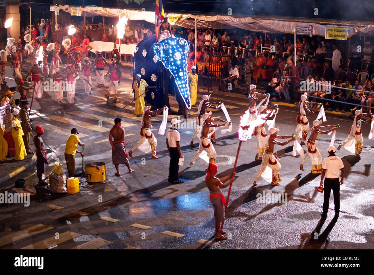 The start of the annual Esala Perahera festival and procession, Kandy ...
