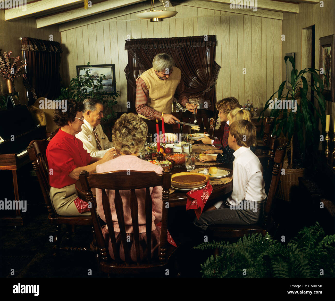 Family dinner table 1980s hi-res stock photography and images - Alamy